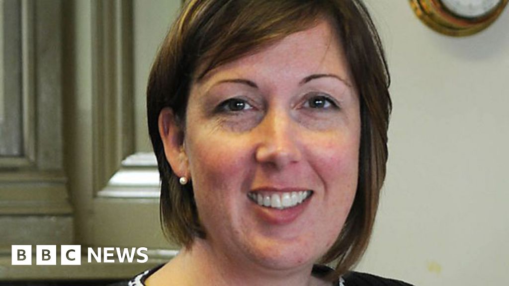 New chief scientific adviser appointed - BBC News