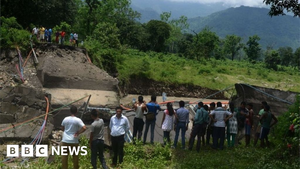 India landslides kill 38 in Darjeeling - BBC News
