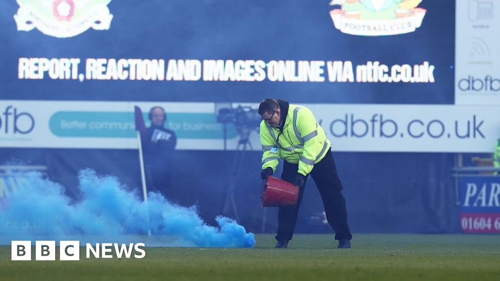 Coventry City protest: Fans say 'enough is enough' - BBC News