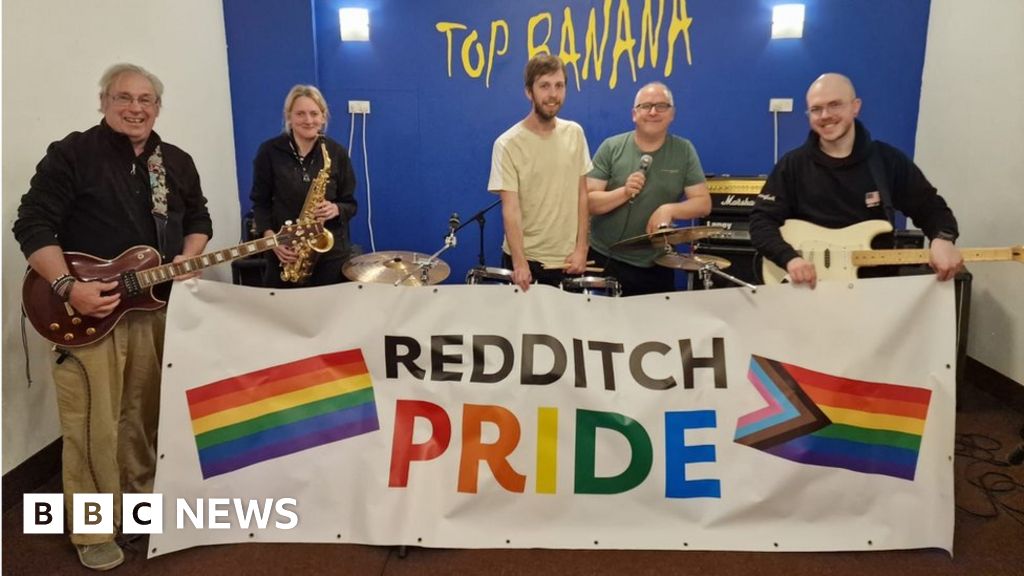 Redditch to host its first ever Pride parade - BBC News
