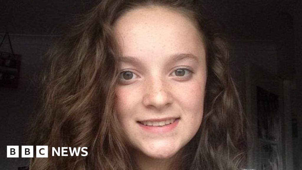 Megan Lee dies after allergic reaction to takeaway - BBC News