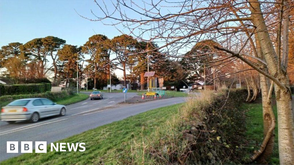Traffic warning for Cedars roundabout in Bickington as works start ...