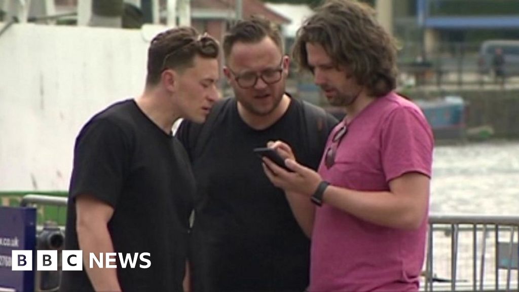 Talk Club wants men to 'open up' about mental health - BBC News