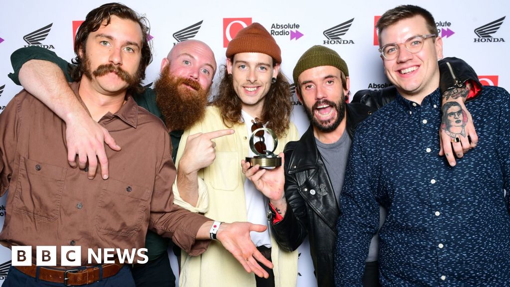 Punk rock band Idles top 6 Music's list of best 2018 albums - BBC News