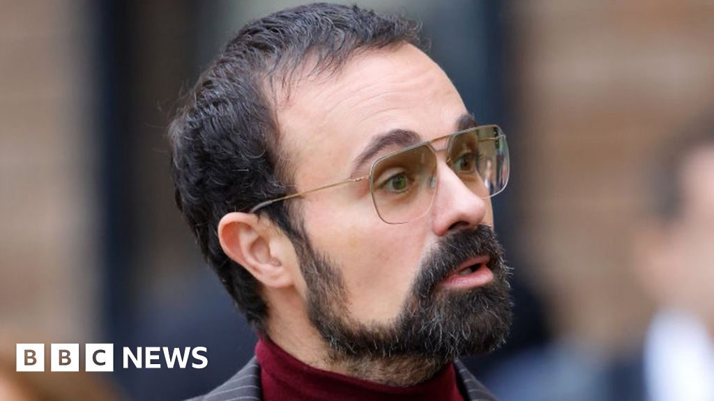 What is the point of Lebedev peerage, asks ex-Lords speaker - BBC News