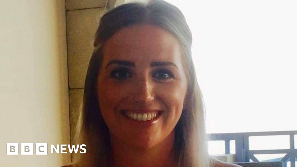 Covid: Cancer scan backlog raises late detection fears - BBC News