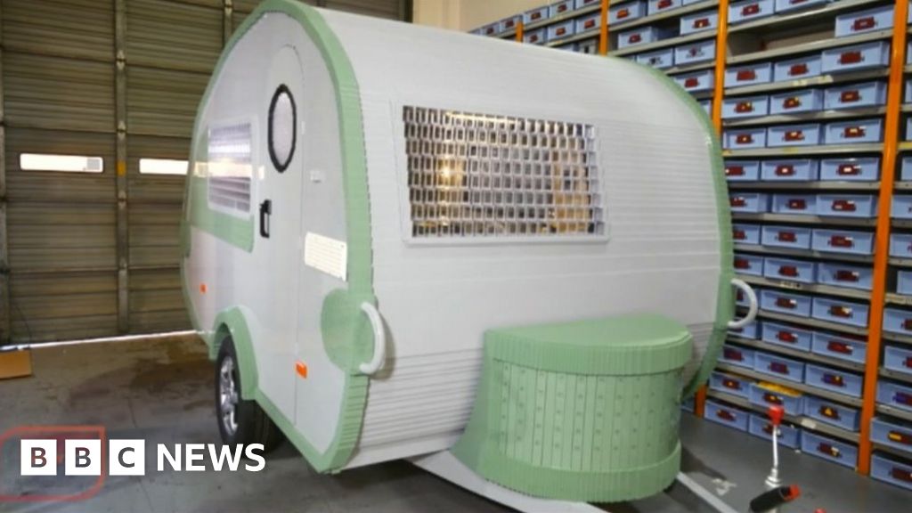 How to build a caravan out of Lego bricks - in 40 seconds - BBC News