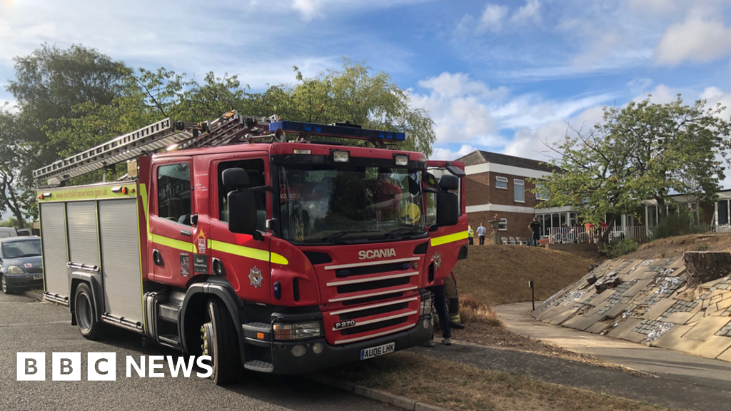 Chedgrave care home residents evacuated after fire - BBC News
