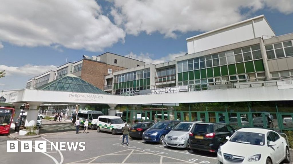 Royal Marsden: Children's cancer care petition hits 11,000 names - BBC News