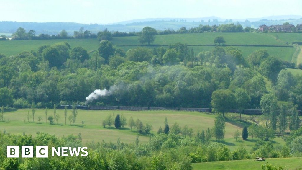 Child rescued from waist-deep mud - BBC News