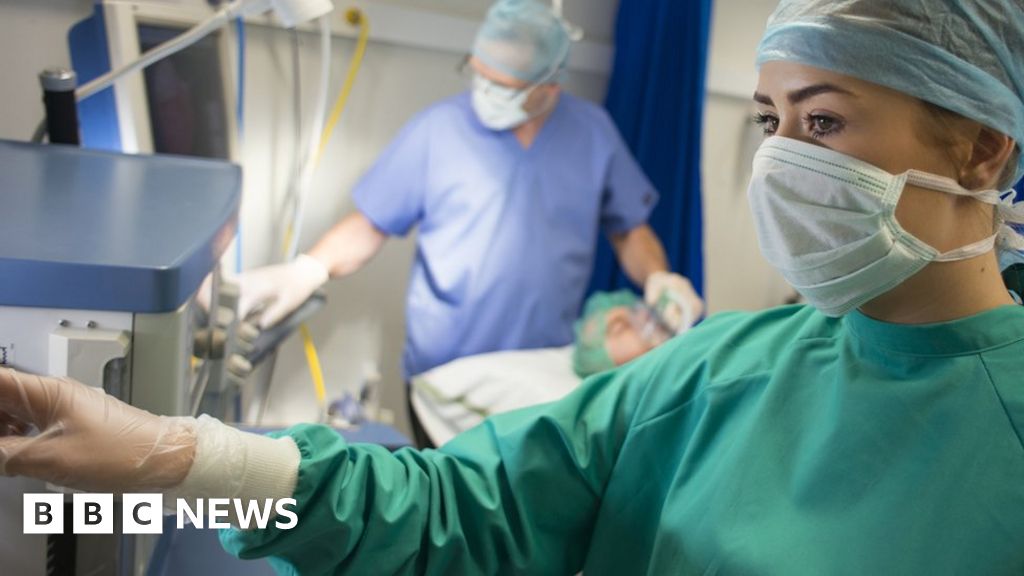 Tech an early priority for health secretary - BBC News