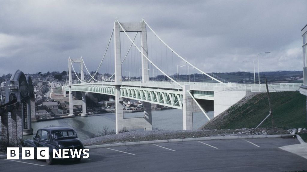 Campaign to bridge the Tamar inspires Plymouth exhibition