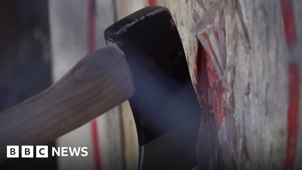 'Competitive socialising': Does axe-throwing beat a quiet pint?