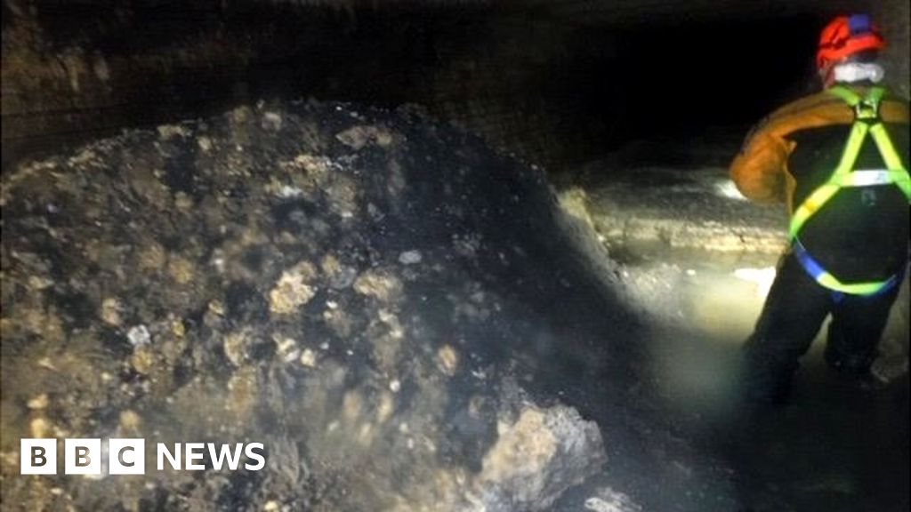 Monster fatberg found blocking Sidmouth sewer - BBC News