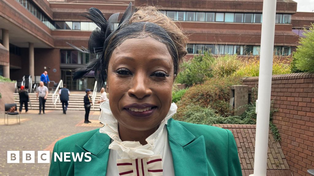 Windrush Day: 'We stand on the shoulders of Windrush pioneers' - BBC News
