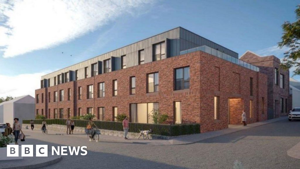 Plans for two Runcorn historic buildings to be demolished - BBC News