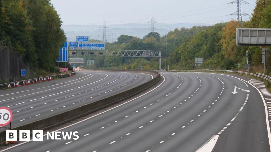 Hampshire: M27 and M3 overnight road closures - BBC News