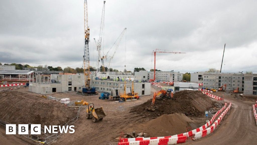 HMP Fosse Way: New cell block could be added to prison build plan - BBC ...