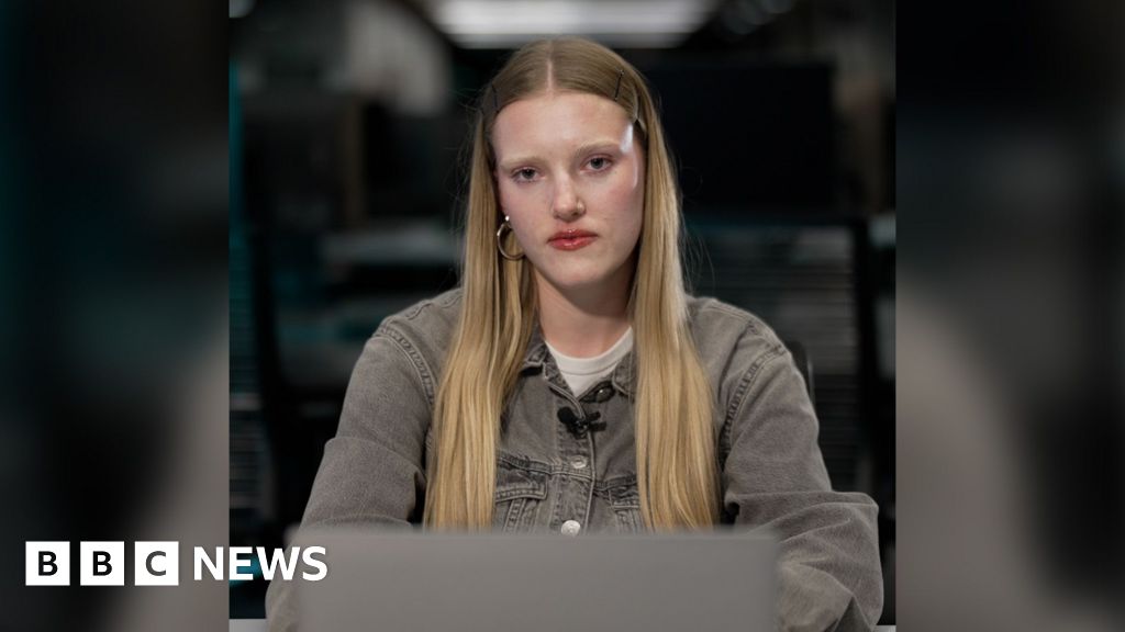Students and the dilemma of AI - BBC News