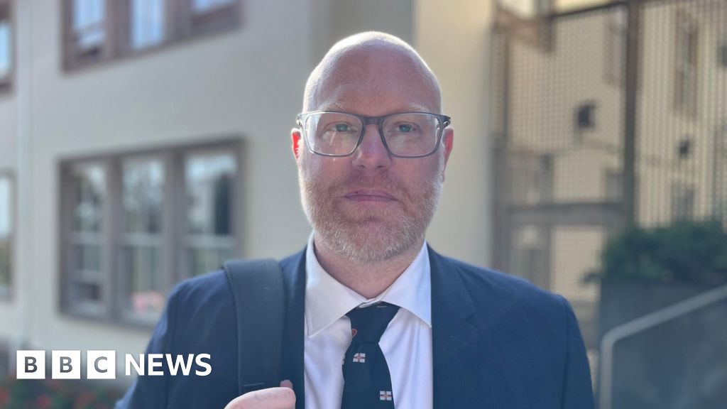 Guernsey deputy 'shocked' to discover States held his data