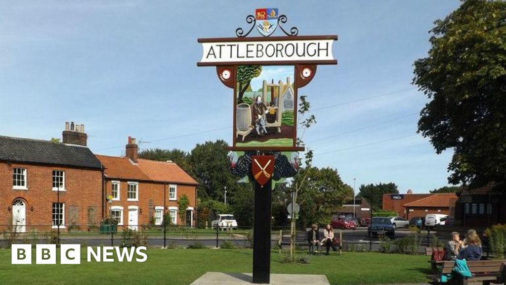Lee Begbie jailed for 19 years for raping boy in Attleborough - BBC News