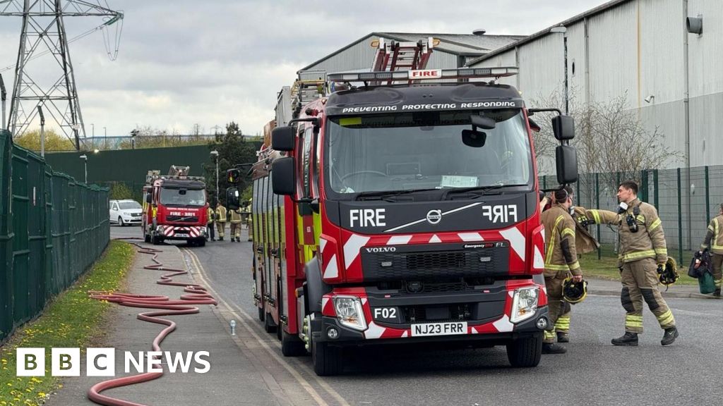 Large fire breaks out at Washington waste recycling plant