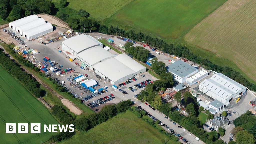 Oil services firm EnerMech proposes 120 Aberdeen job cuts - BBC News