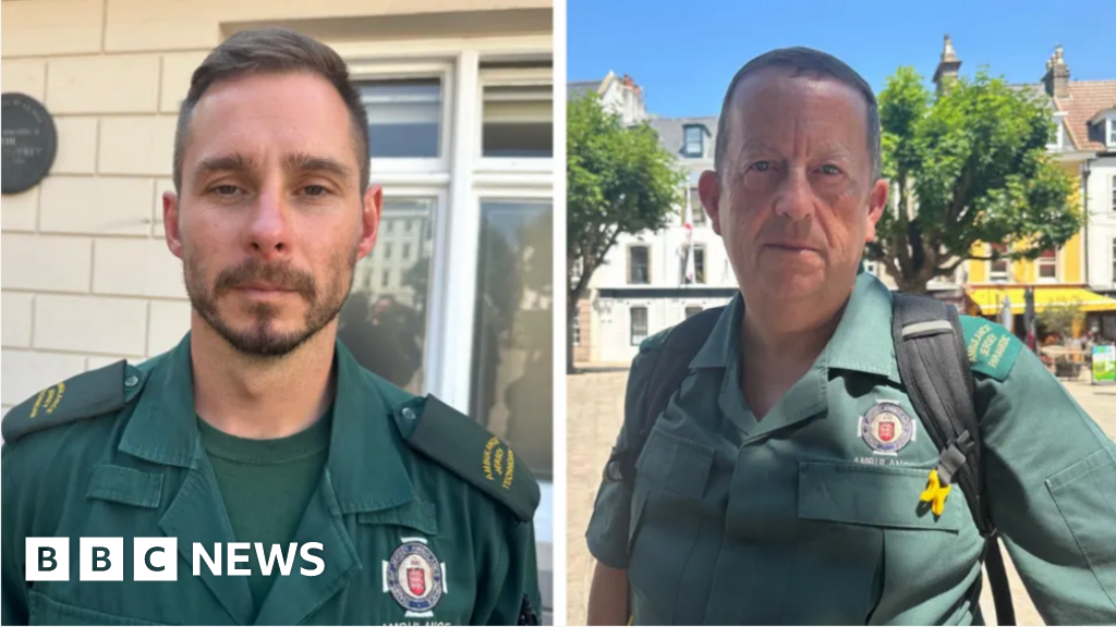 Appeal date confirmed for two suspended paramedics - BBC News