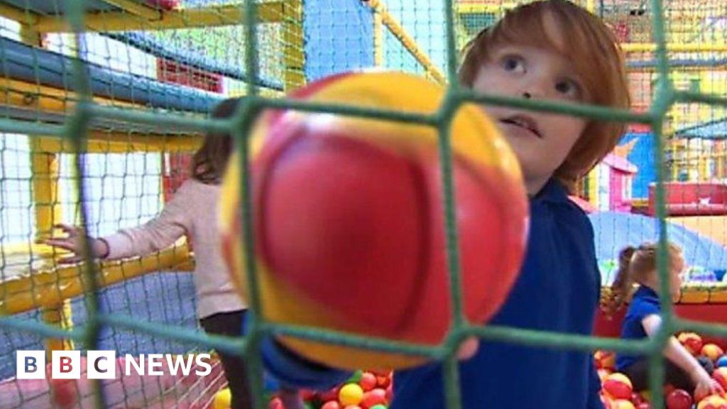 Smacking ban: Two views from parents in Cardiff - BBC News