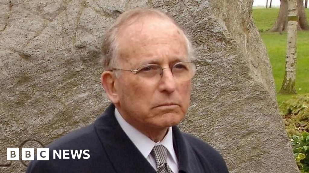 'Lack of evidence' to prosecute Lord Janner in Scotland - BBC News
