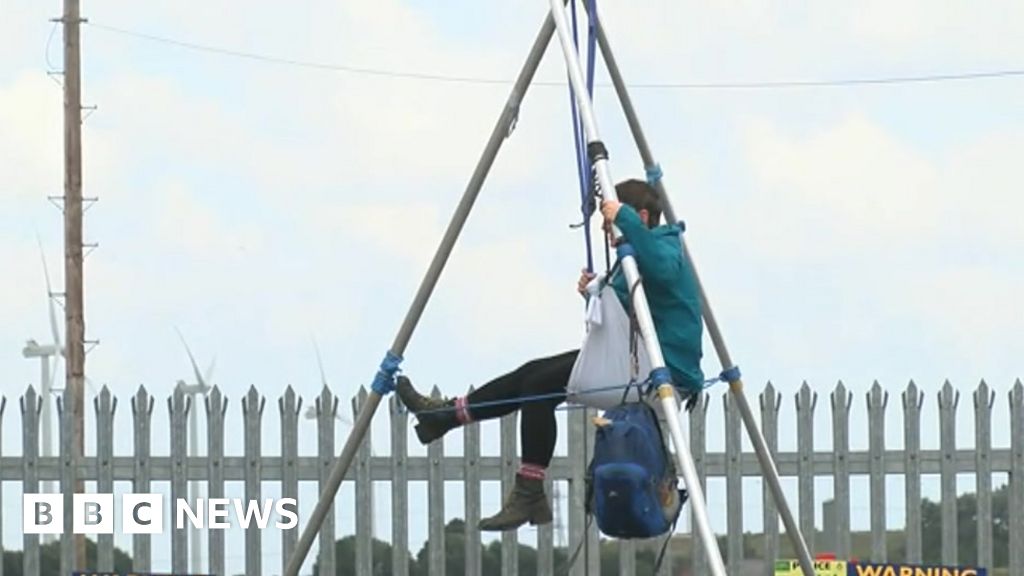 Climate protesters target Lincolnshire gas power station