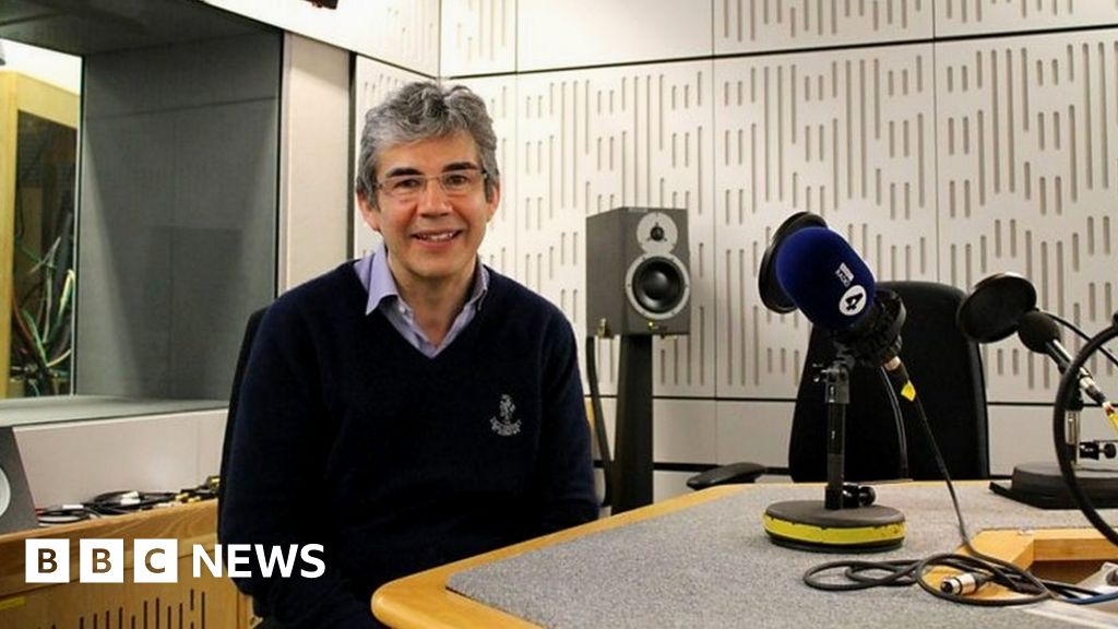How the Queen and her corgis helped David Nott deal with PTSD - BBC News