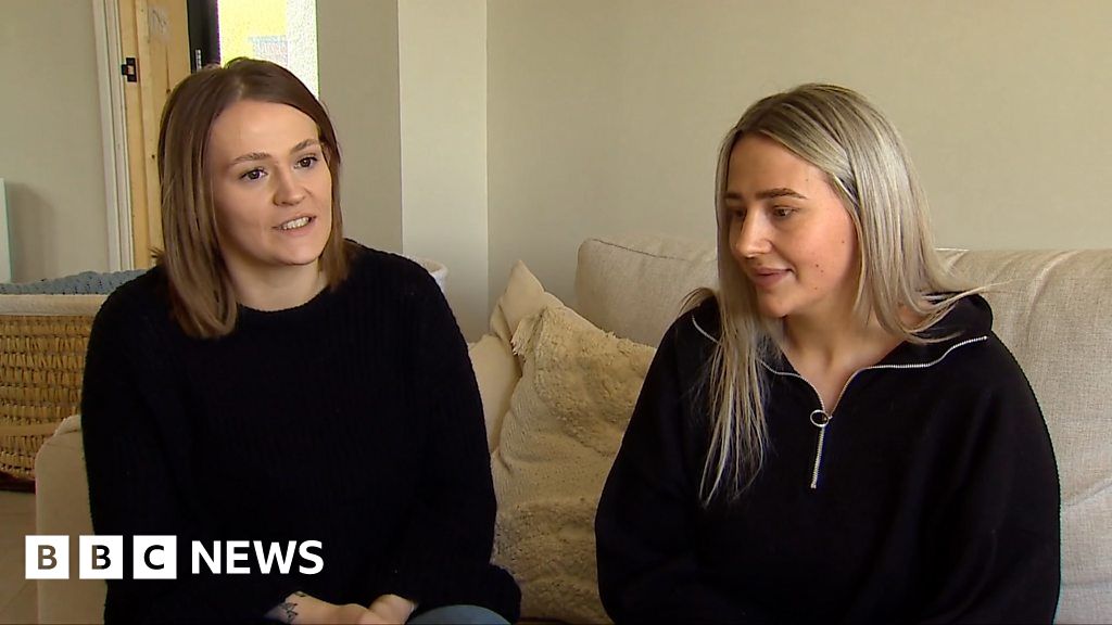 Sepsis victim's sister urges those with symptoms to get help - BBC News