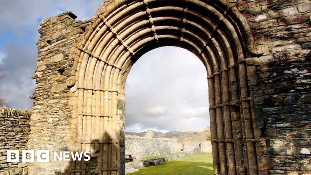 Strata Florida: Exhibition tracks rural life in Ceredigion - BBC News