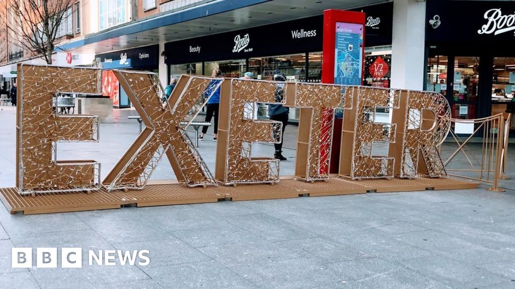 Exeter Carnival to return after 24-year break - BBC News