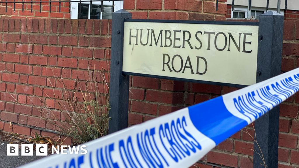 Two arrested in murder inquiry after Luton stabbing