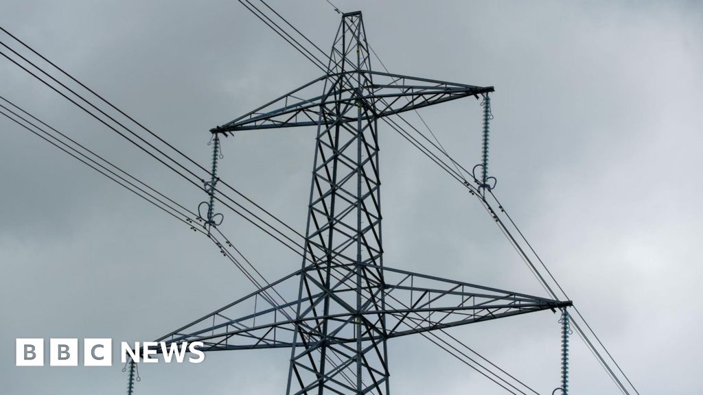 National Grid pylon line from Bramford to Twinstead is approved - BBC News