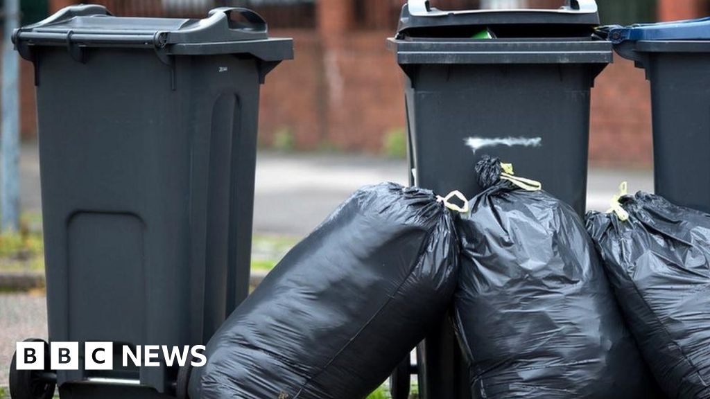 Aberdeen City Council told to apologise over bins complaint from resident