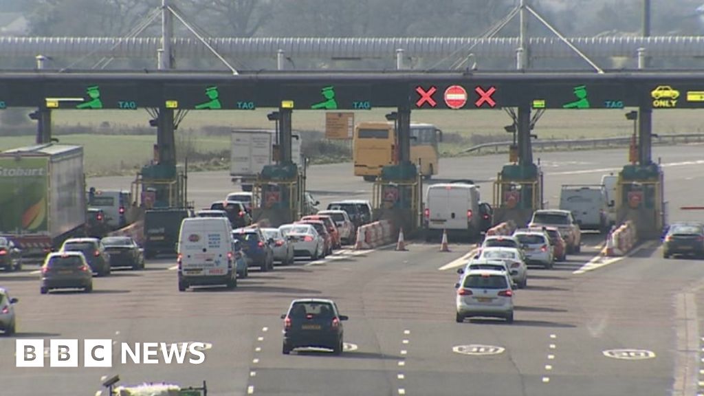 Severn Bridge tolls to be reduced in January 2018 - BBC News