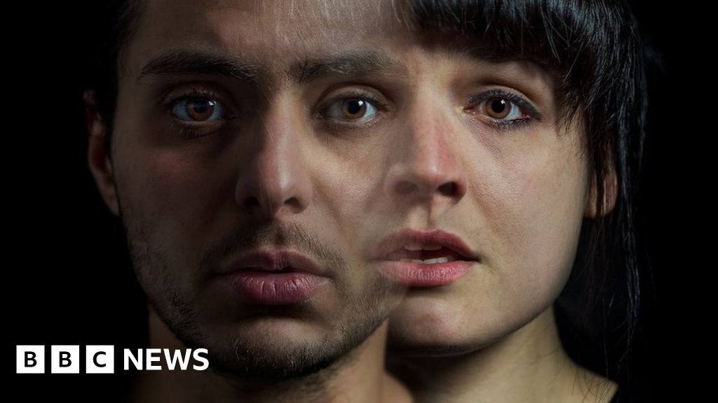 Transgender choir heads showcase line-up - BBC News