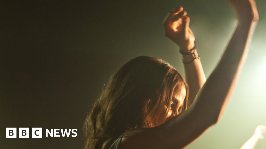 Injection spiking at Cambridge University college event reported - BBC News