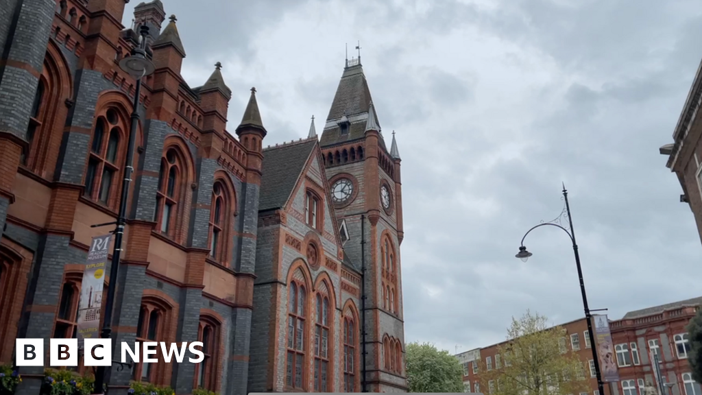 Reading council submits bid for city status under Platinum Jubilee ...