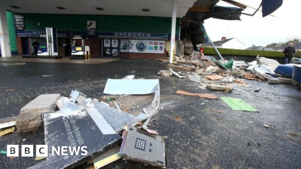Cullyhanna, County Armagh: Murder bid on policeman after cash raid ...