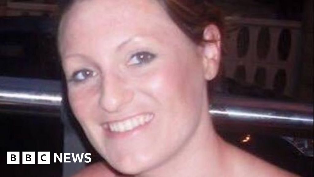 Reward offer over Scot missing in Spain - BBC News