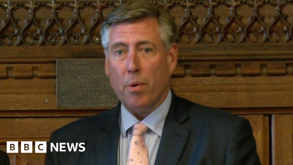 Sir Graham Brady announces top eight Tory leadership candidates - BBC News