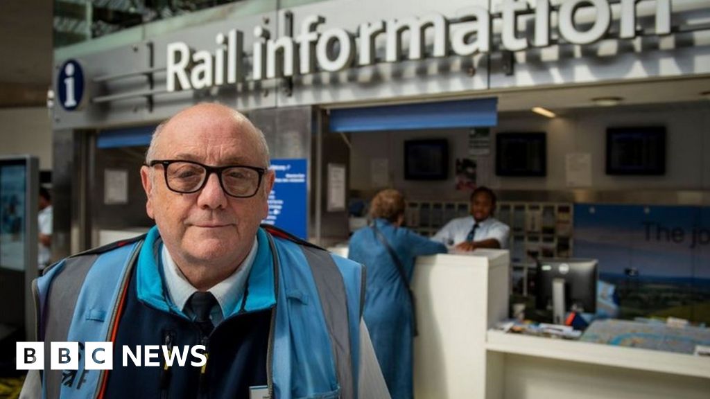 The man who has worked at Waterloo for 58 years - and counting - BBC News
