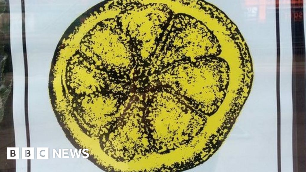 The Stone Roses tease fans with pictures of lemons - fans lose it - BBC ...