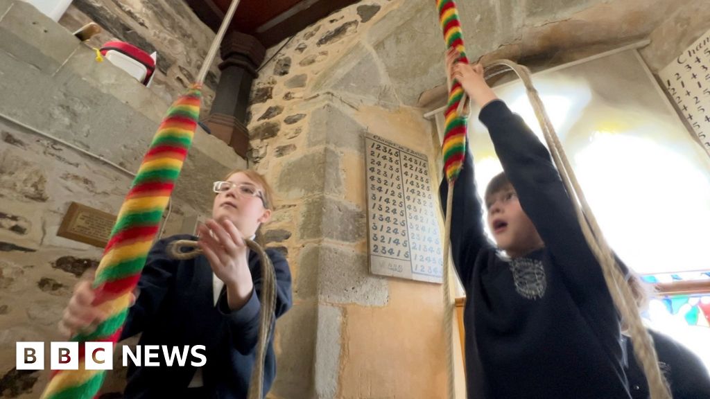 Simon Marks - Journalist Profile - Intelligent Relations