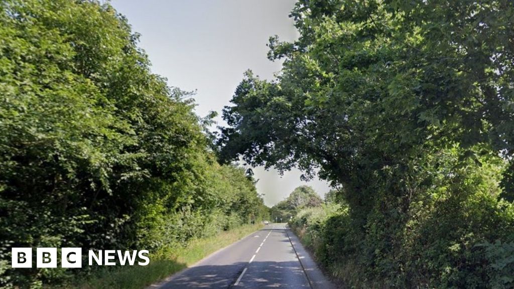 Rushmere St Andrew: Cash pledged for mobile speed device - BBC News