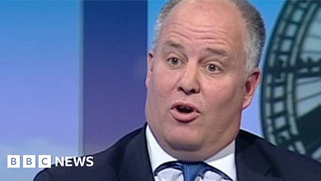 Tories can fill Welsh centre ground, Andrew RT Davies says - BBC News